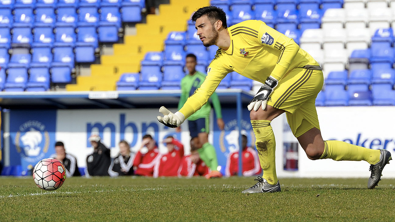 Gazzaniga:"Soy de Boca, pero defenderé al cien los colores de River"